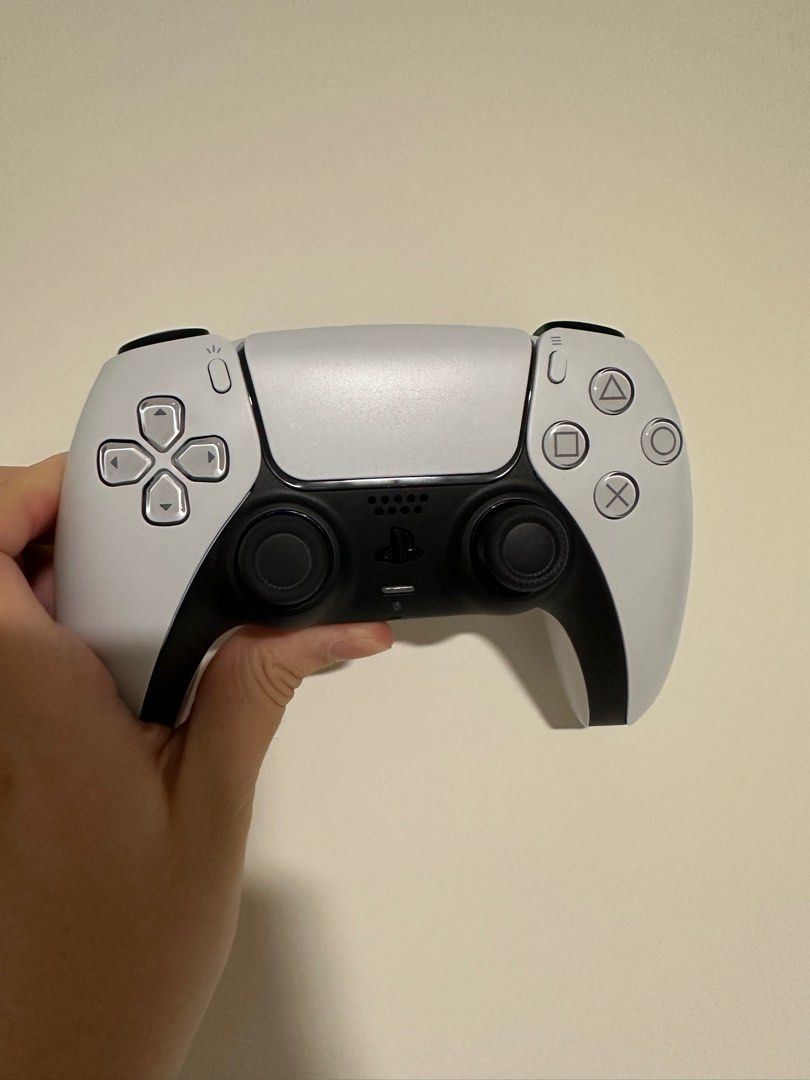 PS5 Controller with Drift Issue on Left Analog, Video Gaming, Gaming ...