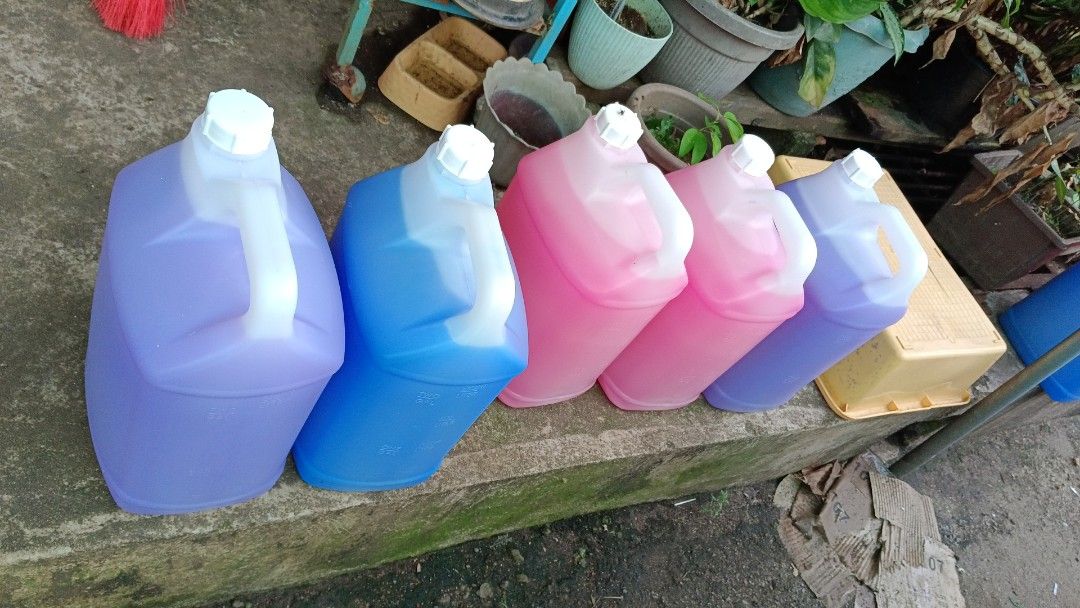 Sabun Kain Liquid Detergent 10kg, Furniture & Home Living, Cleaning ...