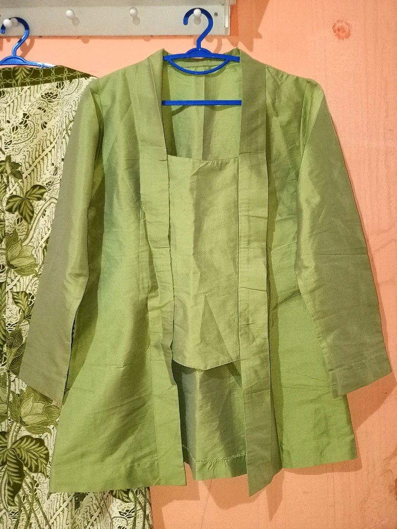 Set Kutu Baru Sage / Set Kebaya Kutu Baru / Set Kebaya Sage / Set Rok Duyung Sage / Rok Kebaya ...