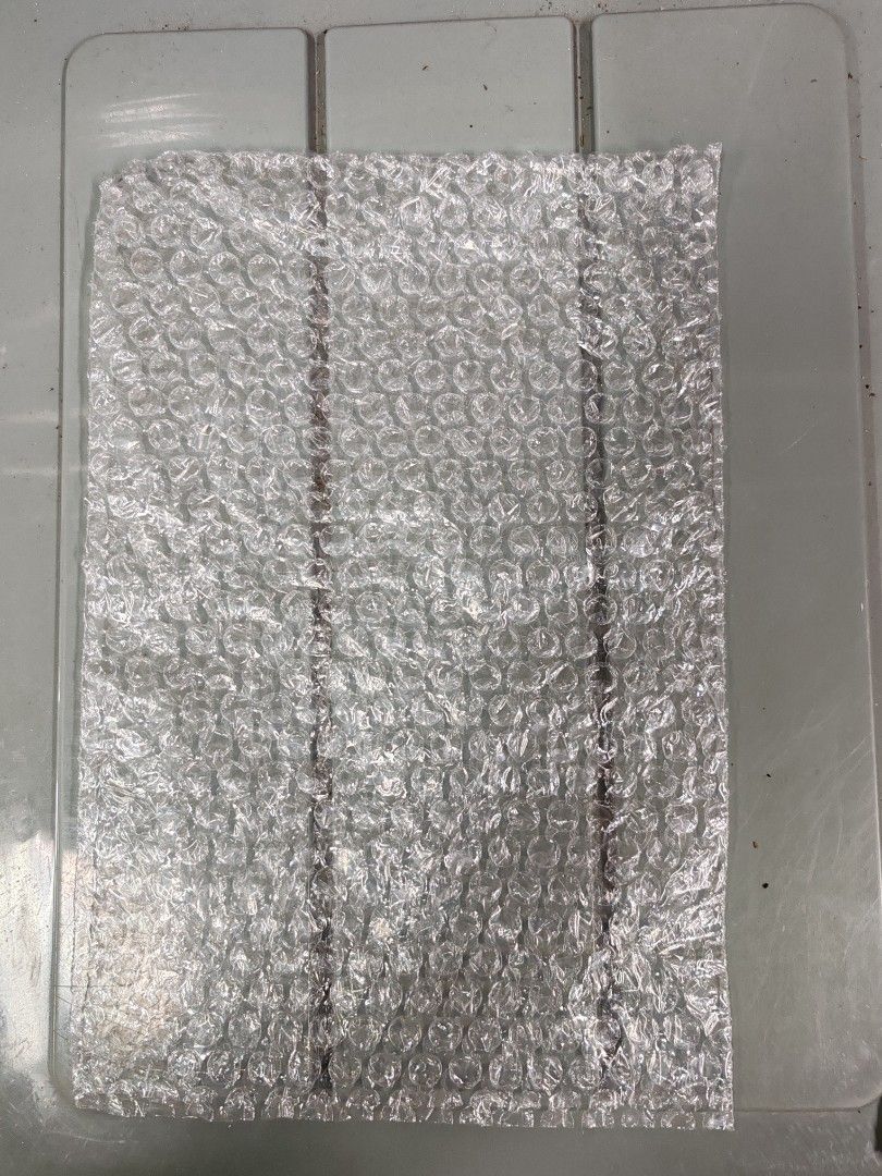 Single layer bubble wrap bag, Everything Else, Others on Carousell
