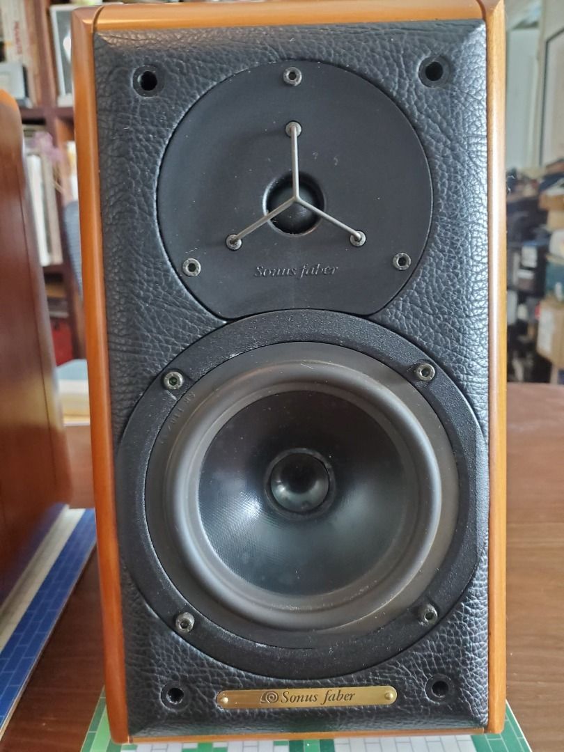 Sonus Faber Signum bookshelf speakers extremely rare like new, 音響器材 ...