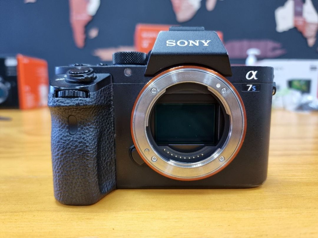SONY a7Sii camera body only, Photography, Cameras on Carousell
