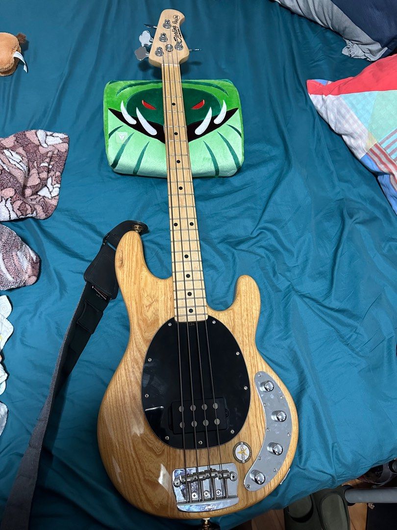 Sterling Ray34 Musicman Bass Guitar, Hobbies & Toys, Music & Media ...