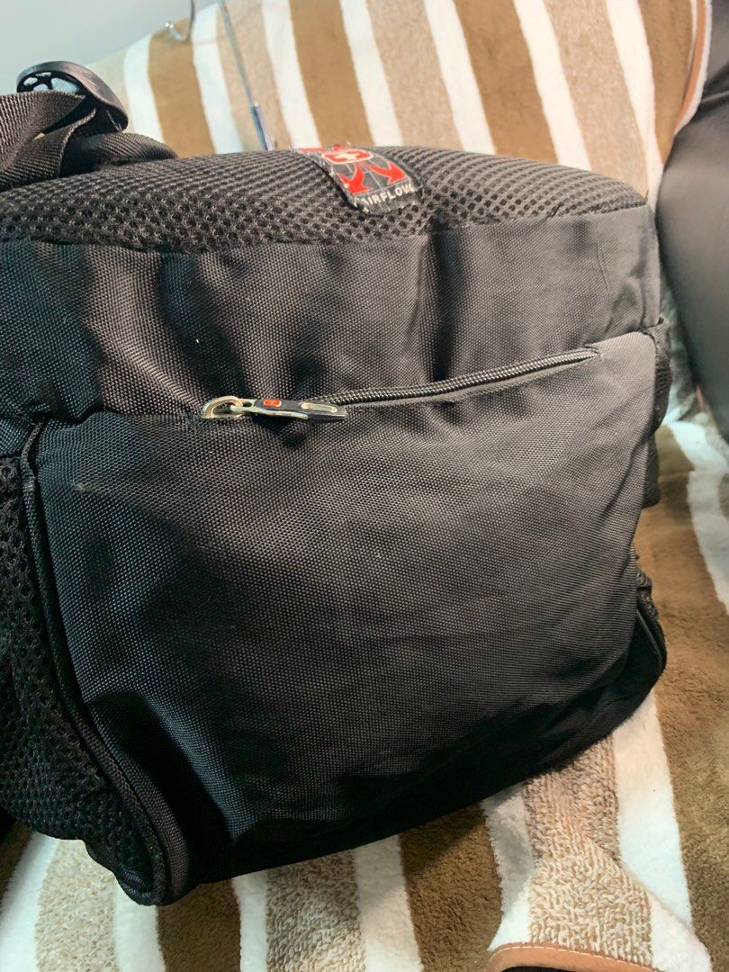 Swiss gear original large backpack, Men's Fashion, Bags, Backpacks on ...