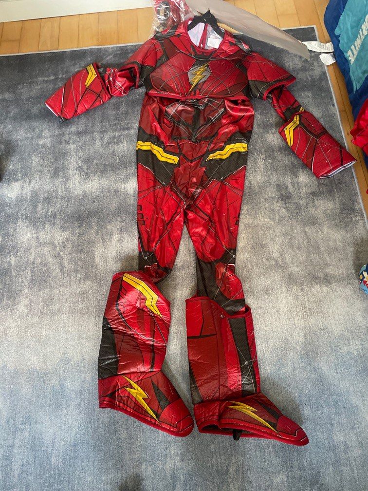 The Flash with Muscles Halloween costume, Hobbies & Toys, Toys & Games ...
