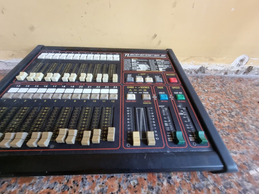 TL SCENE MASTER 3F Stage lighting production equipment, Computers ...