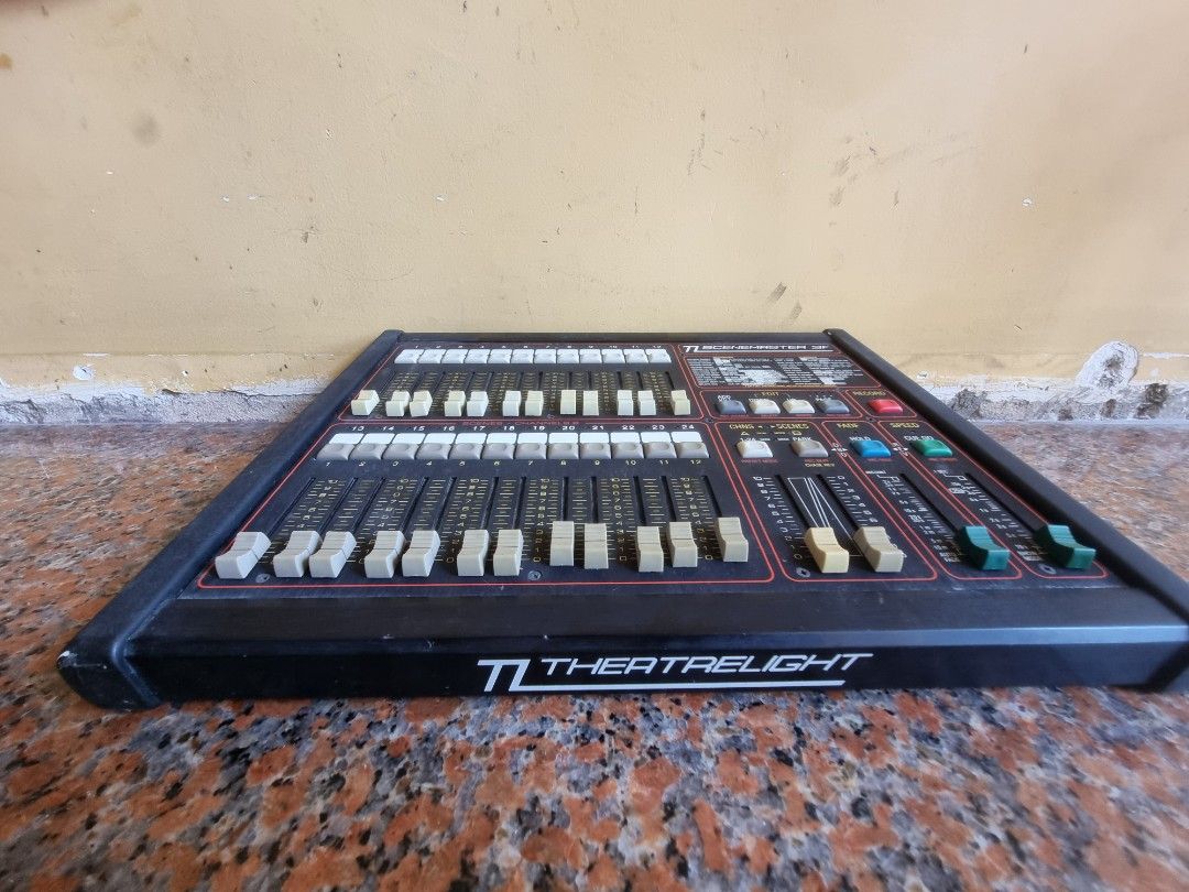 TL SCENE MASTER 3F Stage lighting production equipment, Computers ...