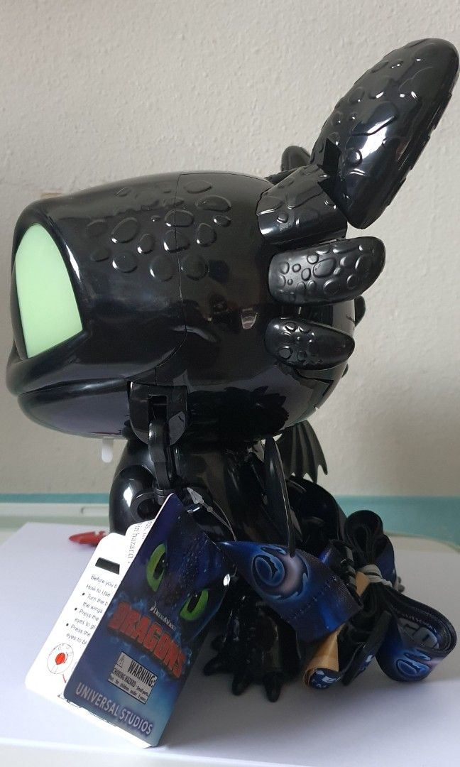 Toothless lighted Popcorn Bucket, Hobbies & Toys, Toys & Games on Carousell
