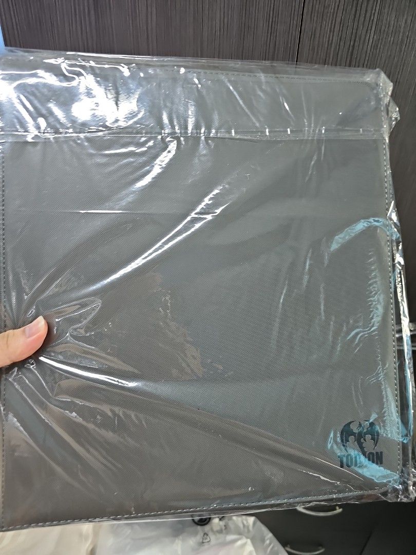 Toron card binder 4x3, Hobbies & Toys, Toys & Games on Carousell