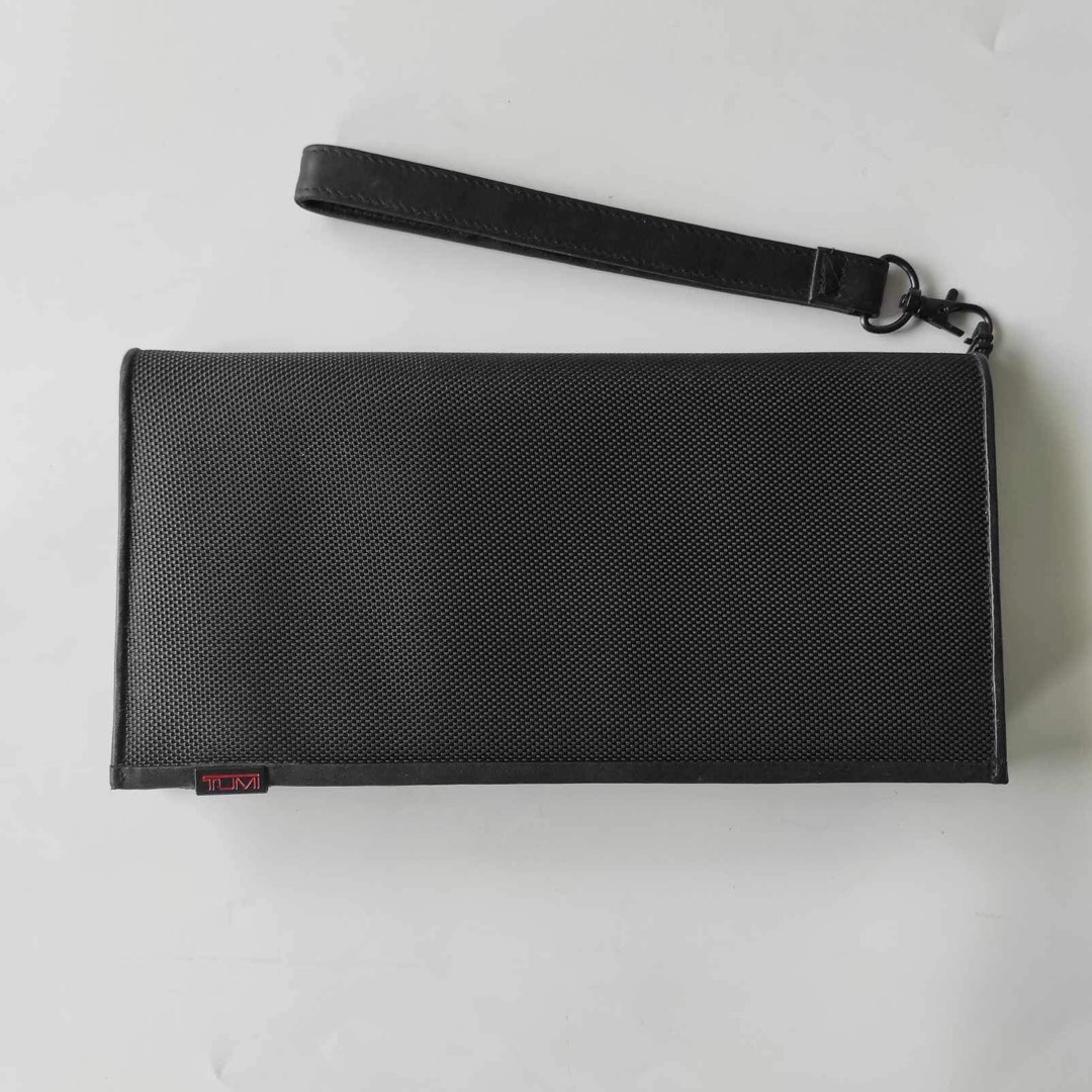 Tumi original travel case wristlet zip around, Men's Fashion, Watches ...