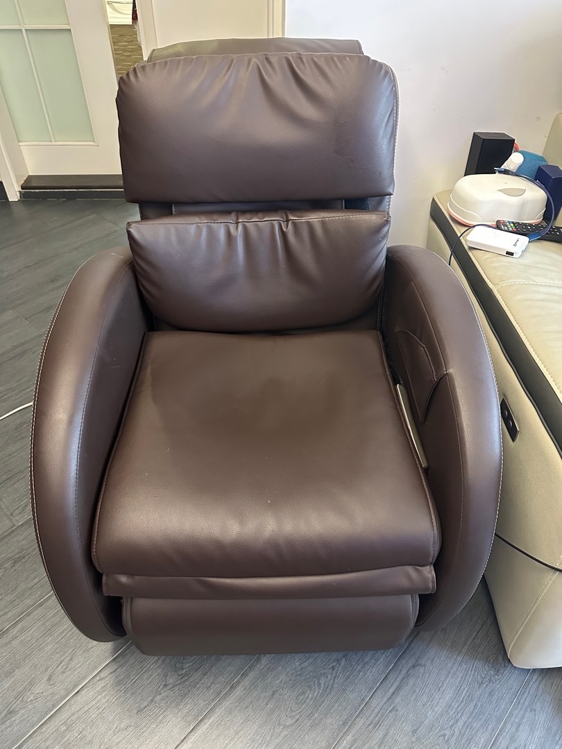 uDiva Classic Osim 按摩椅 - 有保養, 傢俬＆家居, 傢俬, 椅子 - Carousell