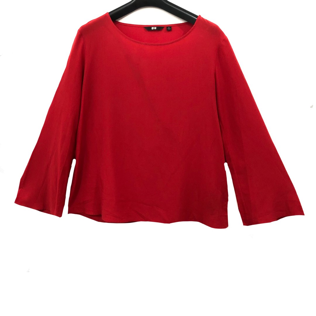 Uniqlo Red Rayon Blend Flare Sleeve Soft Tops, Women's Fashion, Tops ...