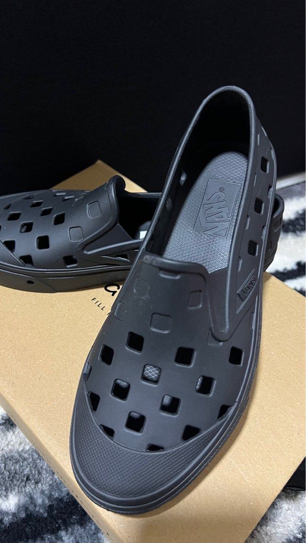 Vans Trek Classic, Women's Fashion, Footwear, Sneakers on Carousell