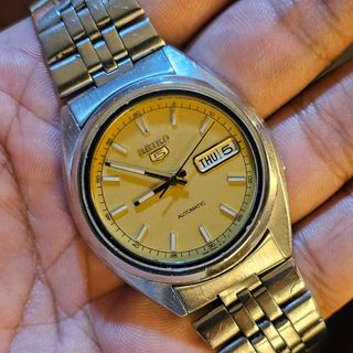 Vintage Seiko 5 | Rare yellow dial, Men's Fashion, Watches ...