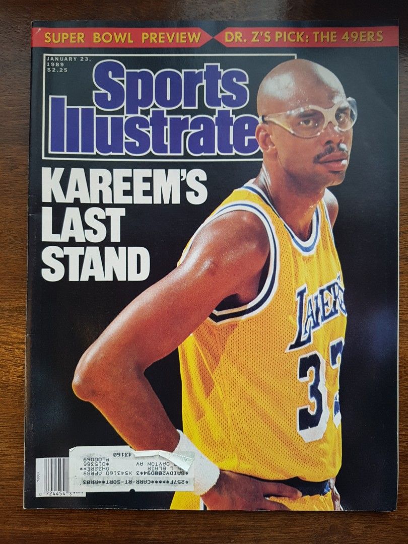 Vintage Sports Illustrated Kareem's NBA magazine, Hobbies & Toys, Books ...