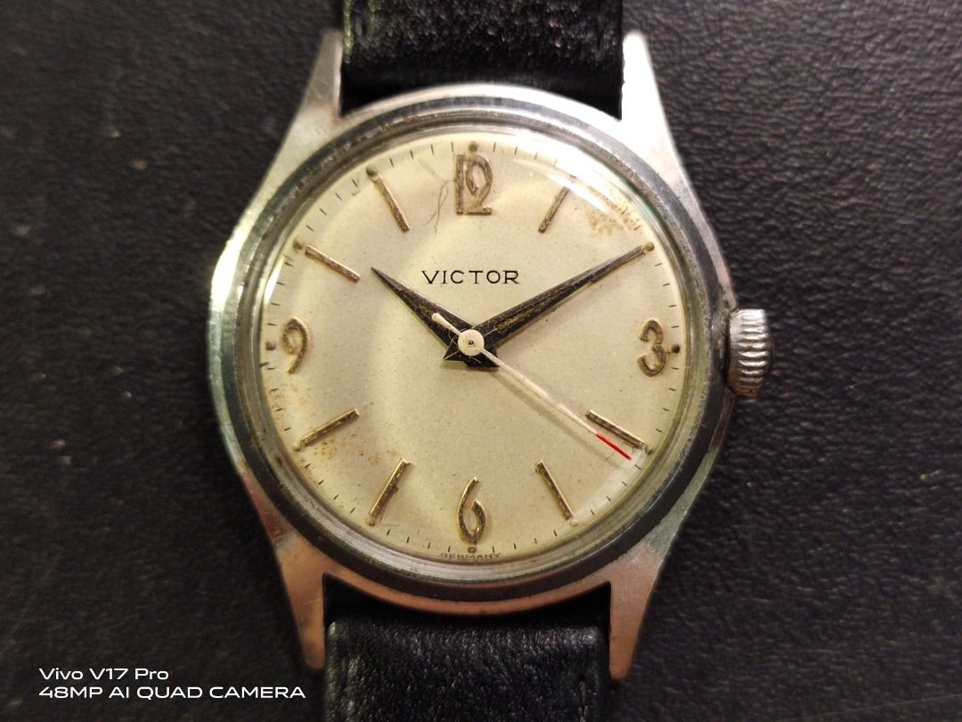 Vtg Victor Hand-Winding Watch Watch, Men's Fashion, Watches ...