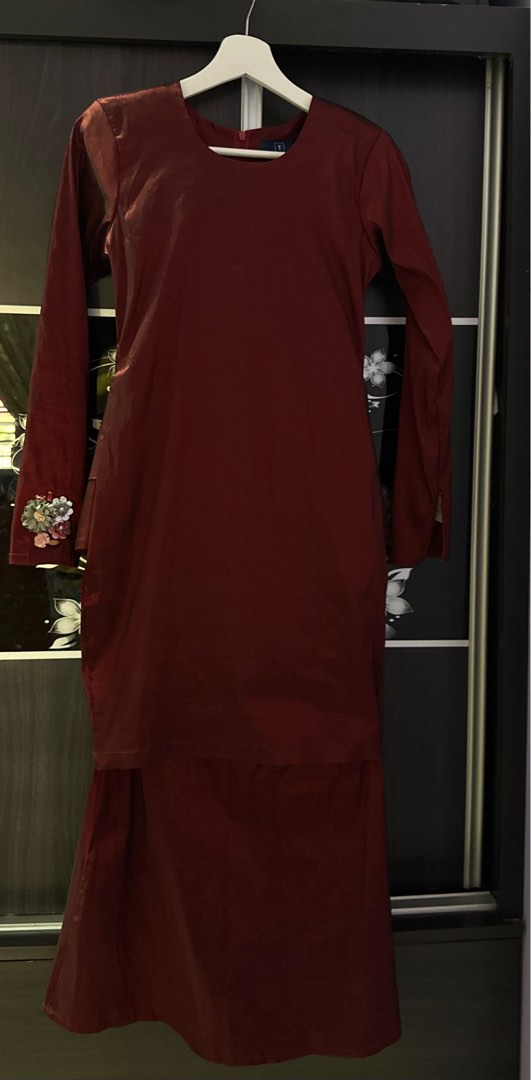 WANZAR Kurung Set, Women's Fashion, Muslimah Fashion, Baju Kurung ...