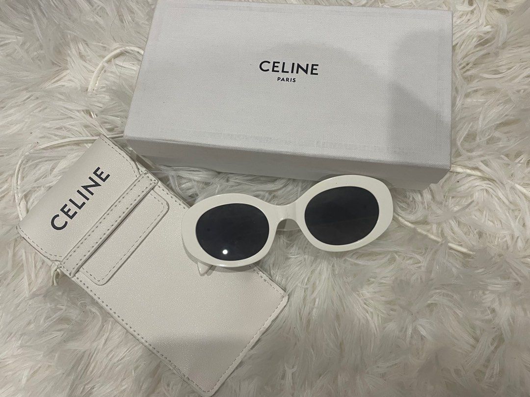 White sunnies with pouch and box, Women's Fashion, Watches ...