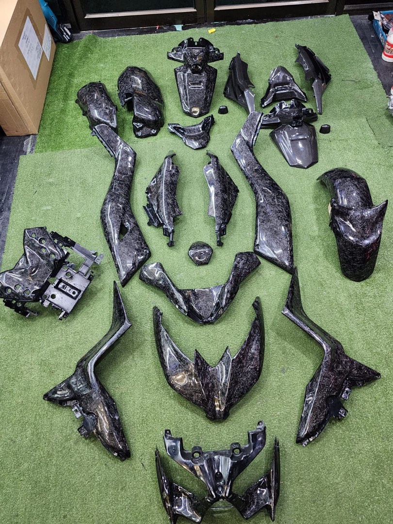 YAMAHA XMAX V1 FORGED CARBON, Motorcycles, Motorcycle Accessories on ...