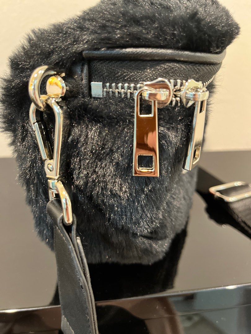 Ajolie limited edition furry bum bag, Women's Fashion, Bags & Wallets ...