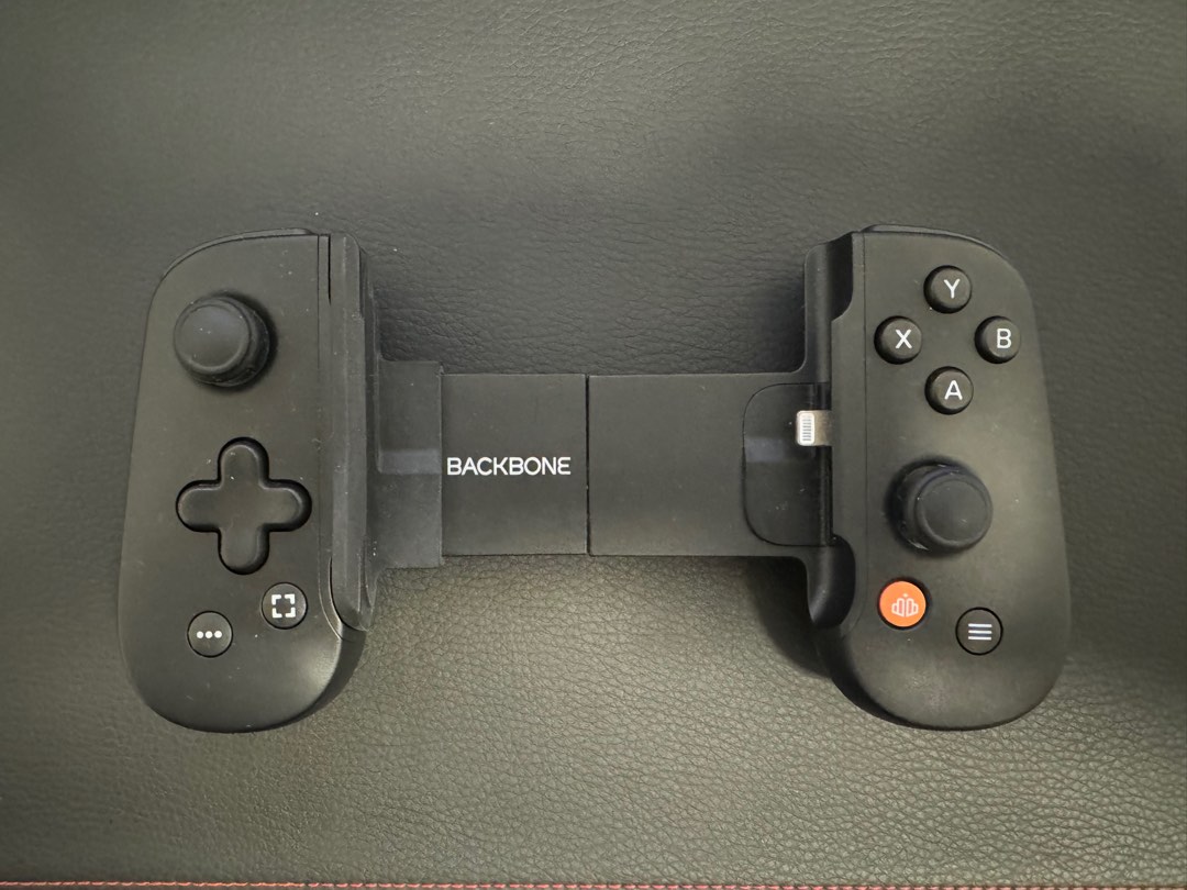 Backbone iPhone Mobile Videogame controller, Video Gaming, Gaming ...