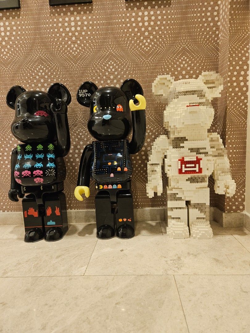Medicom Bearbrick 1000% Pac-Man & Space Invader, Hobbies & Toys, Toys ...