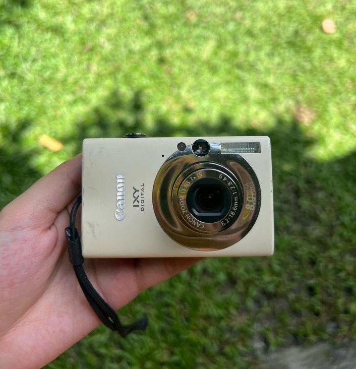 Canon IXY digital 20IS, Photography, Cameras on Carousell