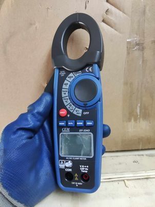 CEM DIGITAL CLAMP METER, Commercial & Industrial, Construction Tools ...