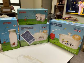 Corningware Snoopy Pyrex glassware pot flask cups, Furniture & Home ...