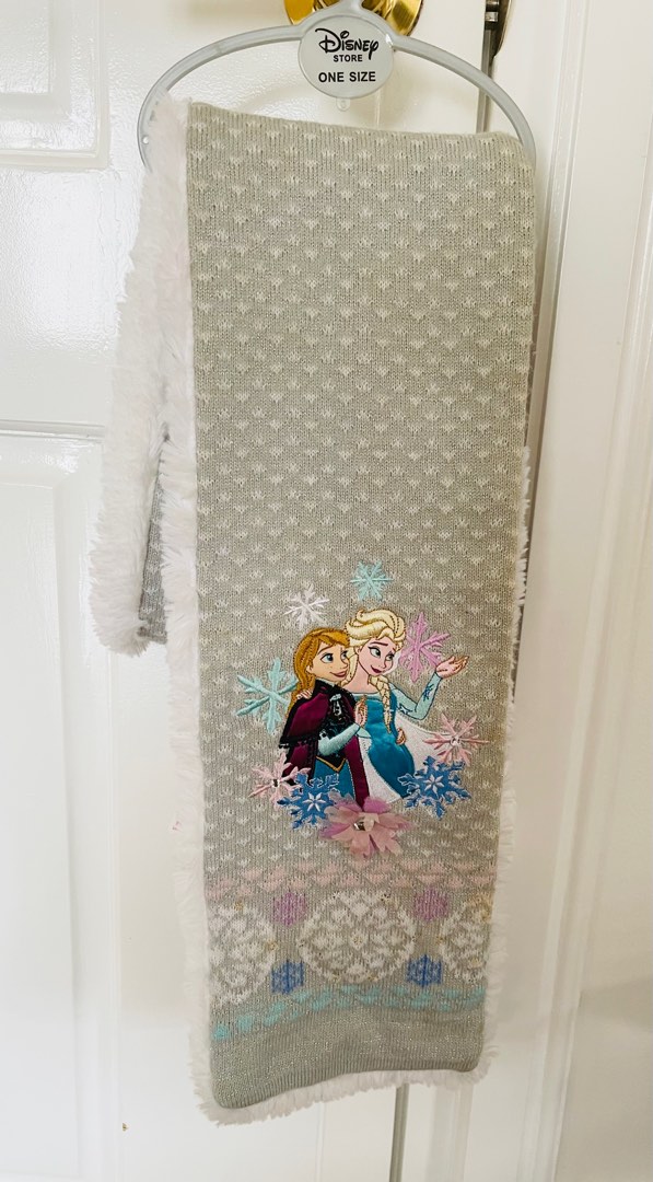 Disney Frozen Furry Scarf (146 cm), Babies & Kids, Babies & Kids ...