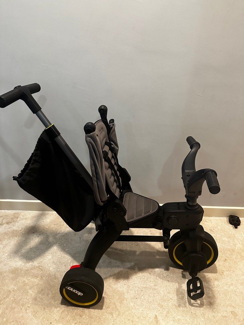 Doona Liki Trike s1 greyhound grey, Babies & Kids, Going Out, Other Babies Going Out Needs on ...