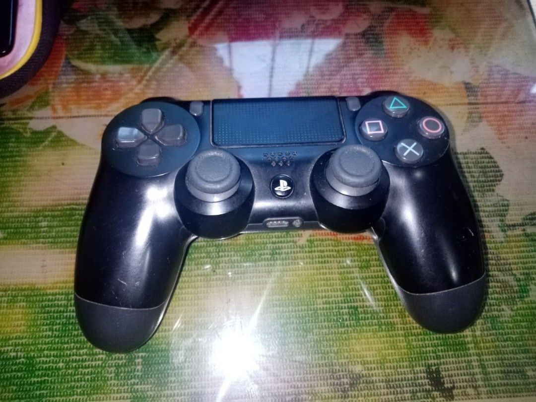 DUALSHOCK 4 wireless controller - PS4 Controller, Video Gaming, Gaming Accessories, Controllers ...