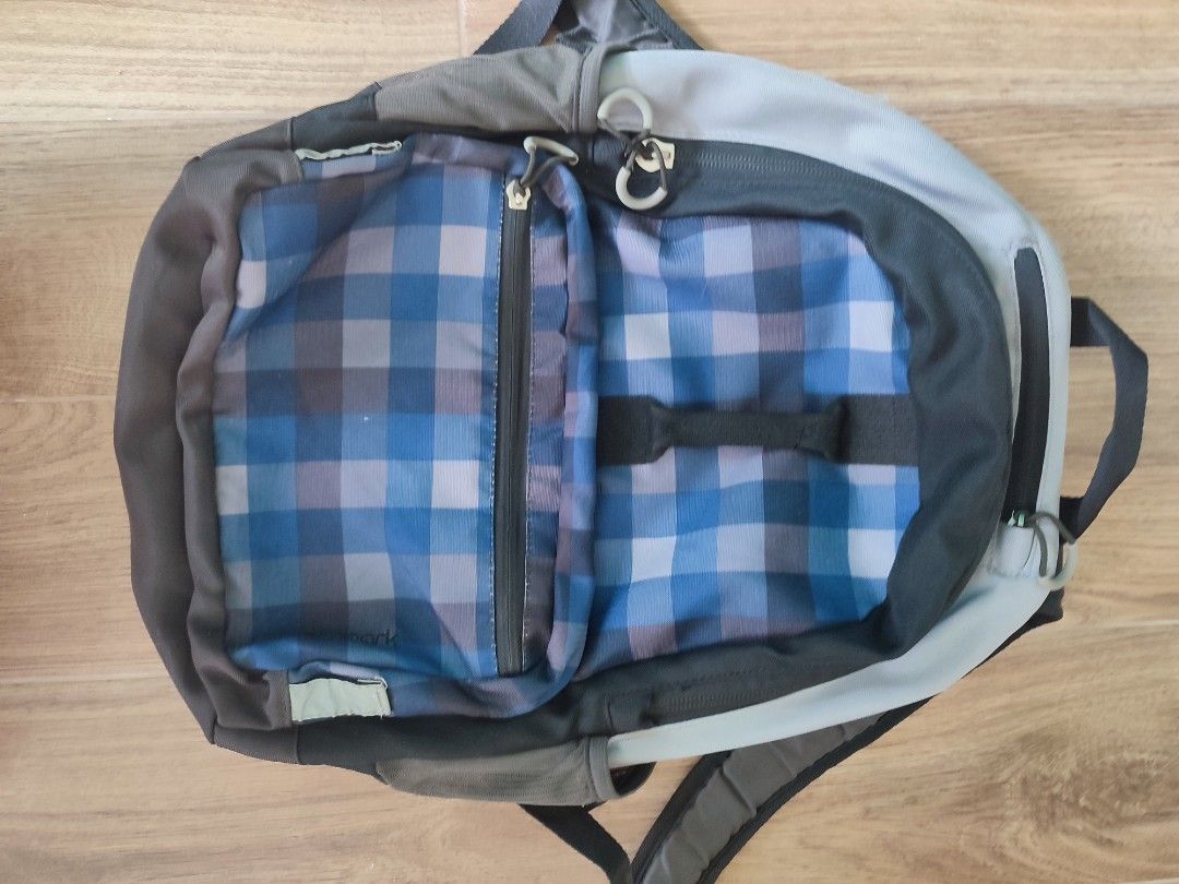 Embark backpack, Men's Fashion, Bags, Backpacks on Carousell