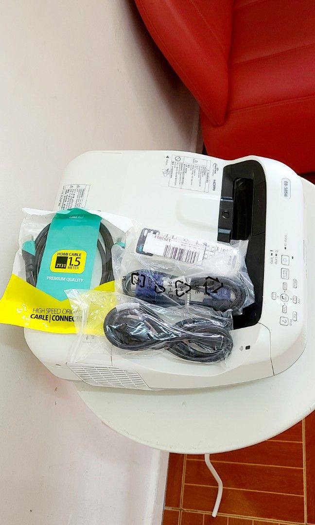 Epson EB-585W Ultra-Short Throw WXGA 3LCD Projector LUMENS 3300 ...