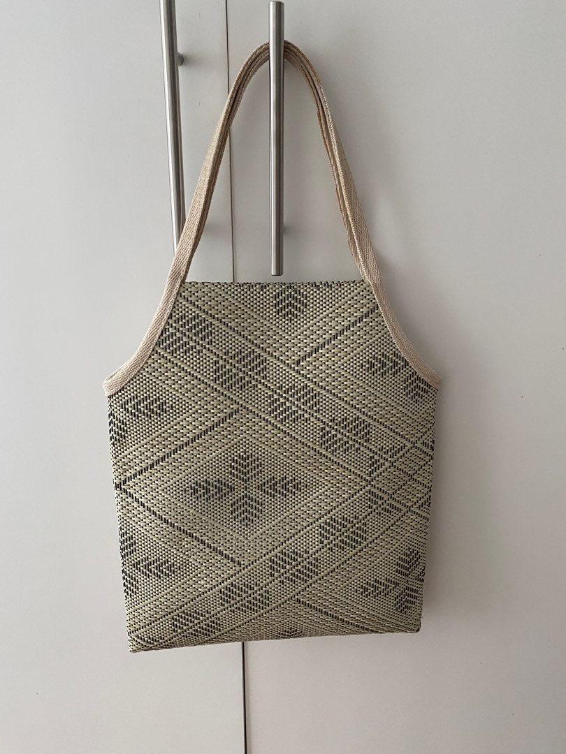 Halo Halo Bag, Women's Fashion, Bags & Wallets, Tote Bags on Carousell