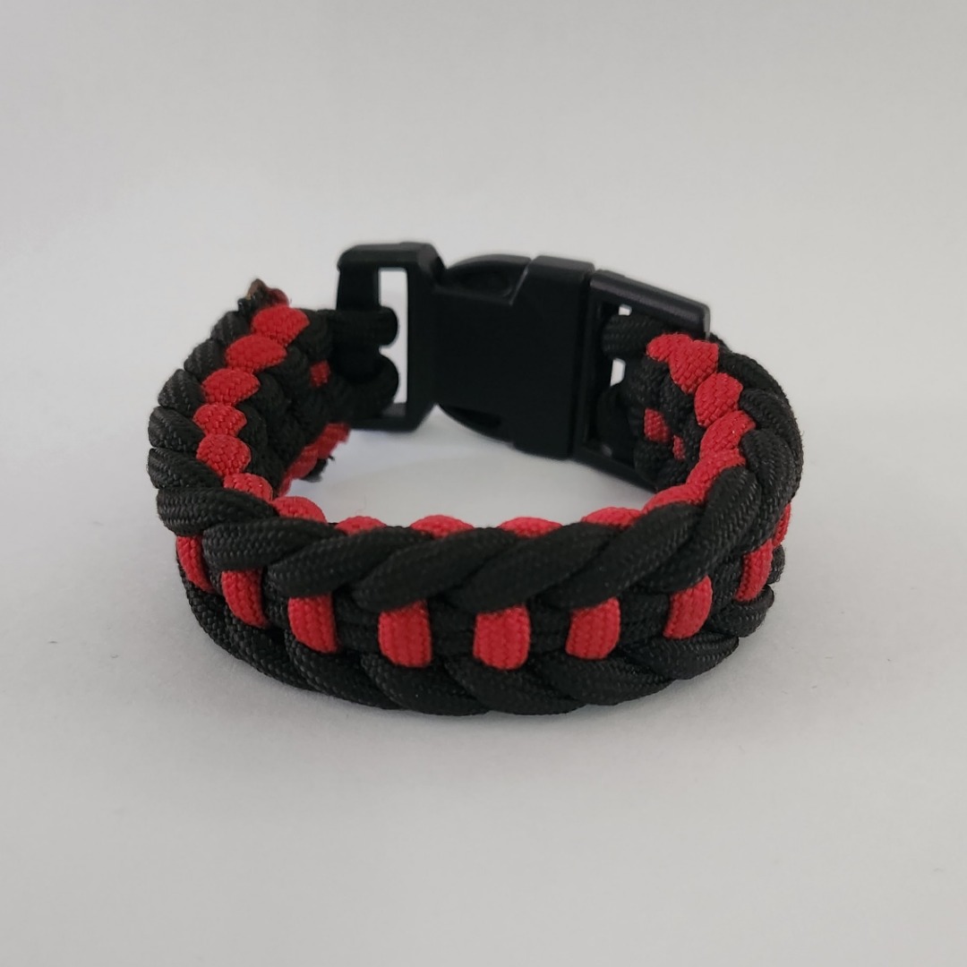 Custom Handmade Jagged Ladder Paracord, Hobbies & Toys, Stationery ...