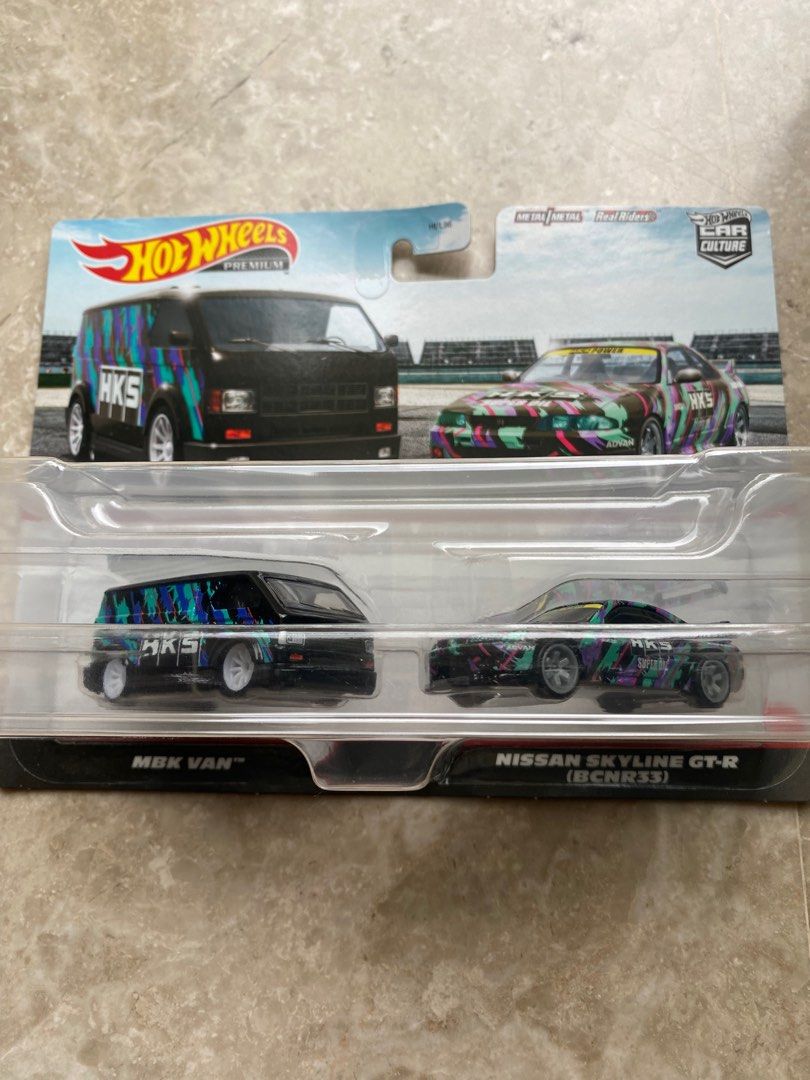 Hot Wheels Premium 2-Pack Nissan Skyline GT-R (BCNR33) and MBK Van ...