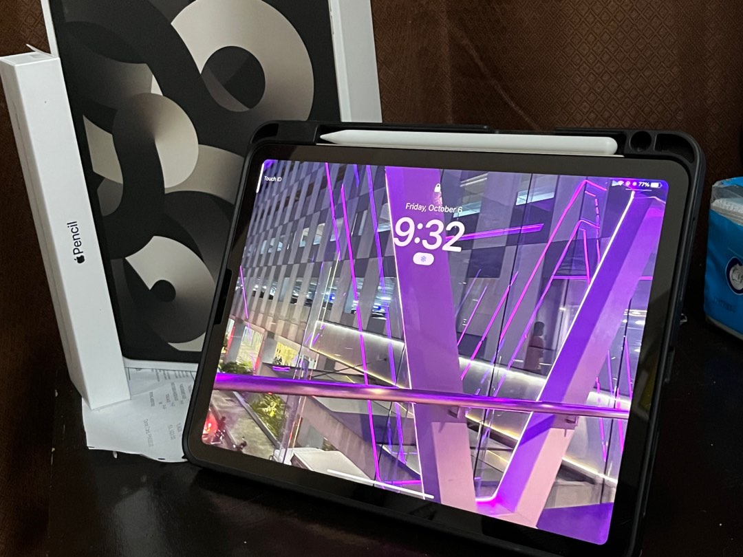 iPad Air 5th Gen, Computers & Tech, Laptops & Notebooks on Carousell