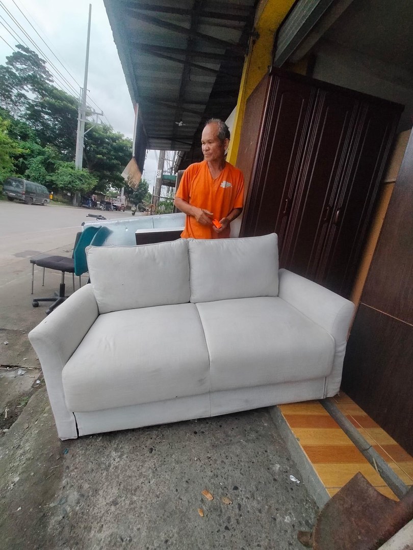 JAPAN SURPLUS SOFA WITH STORAGE, Furniture & Home Living, Furniture, Sofas on Carousell