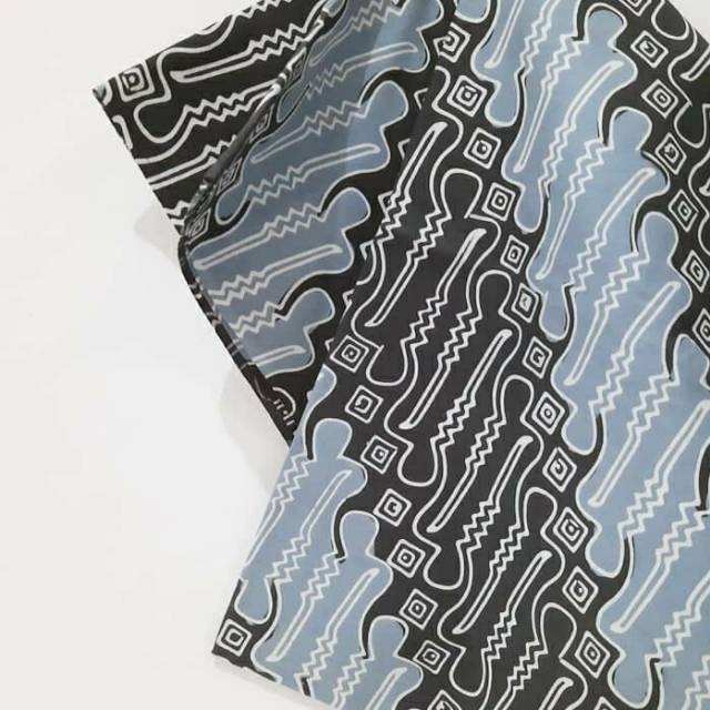 Kain Batik Liris Cap, Fesyen Wanita, Pakaian Wanita, Lainnya di Carousell