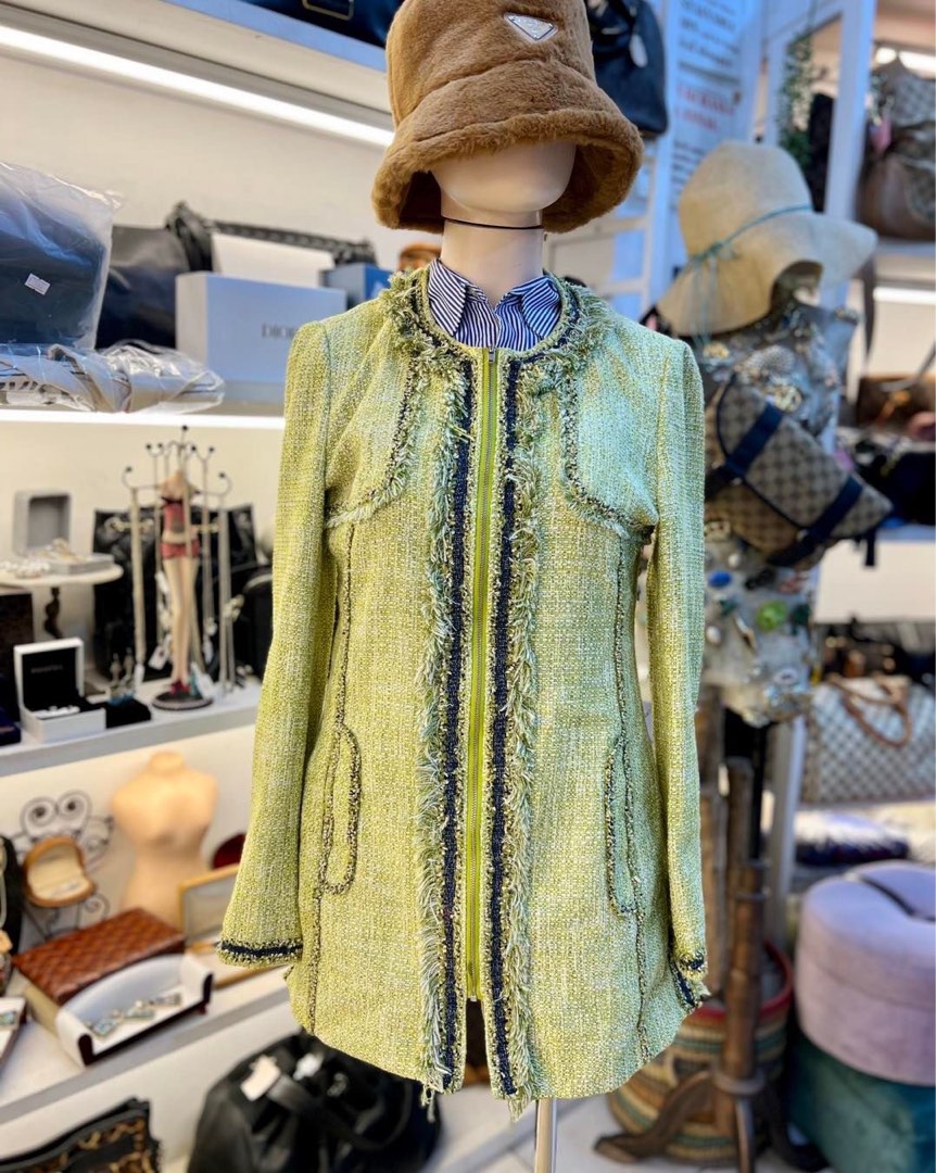 Korean Tweed, Women's Fashion, Coats, Jackets and Outerwear on Carousell