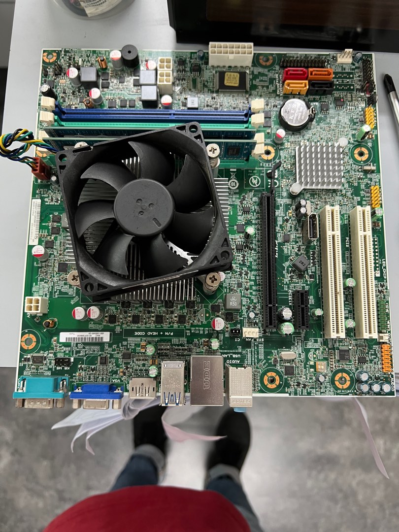 i5 Lenovo desktop mother broad with CUP & Ram, 電腦＆科技, 桌上電腦 - Carousell