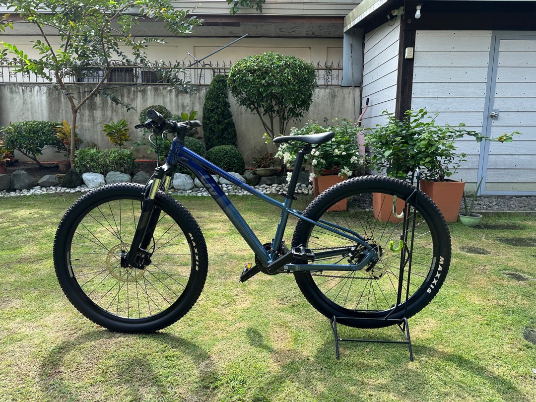 Liv Tempt 2 (2021) Eclipse, Sports Equipment, Bicycles & Parts ...