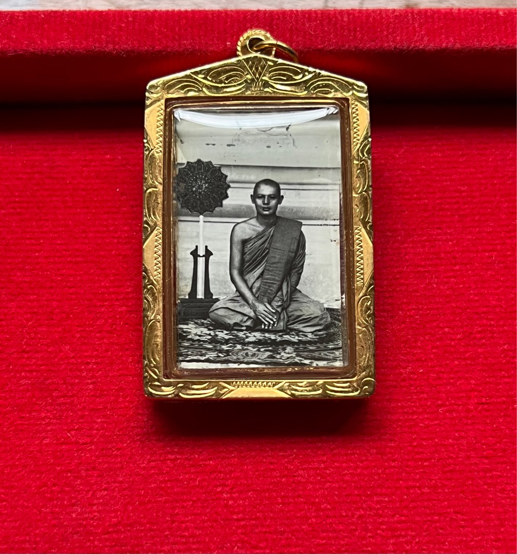 Lp Pae Loop Tai Roon Reak, Hobbies & Toys, Memorabilia & Collectibles ...