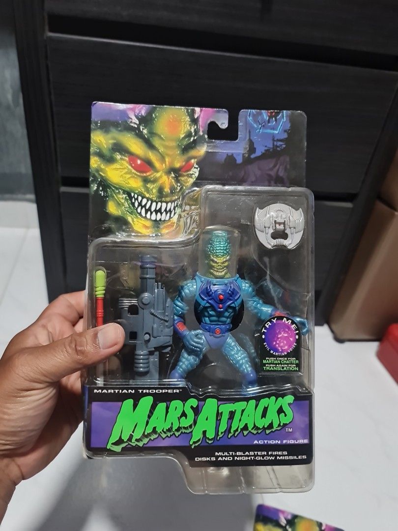 Mars Attacks Martian Trooper 1996 Trendmaster, Hobbies & Toys, Toys ...