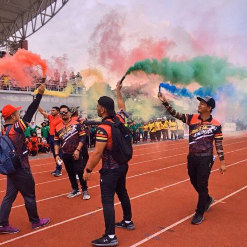 Merdeka Hari Perayaan Asap Kaler Warna Colour Stick Box Mix Random ...