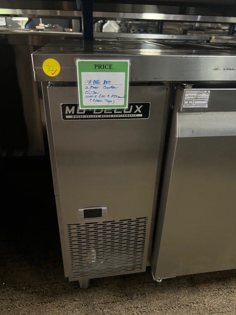 Modelux 2 Doors 4Ft counter Chiller/ Salad Chiller, TV & Home ...