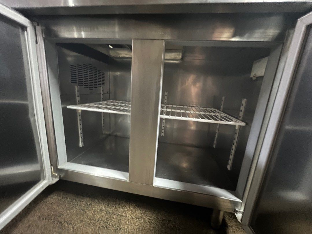 Modelux 2 Doors 4Ft counter Chiller/ Salad Chiller, TV & Home ...