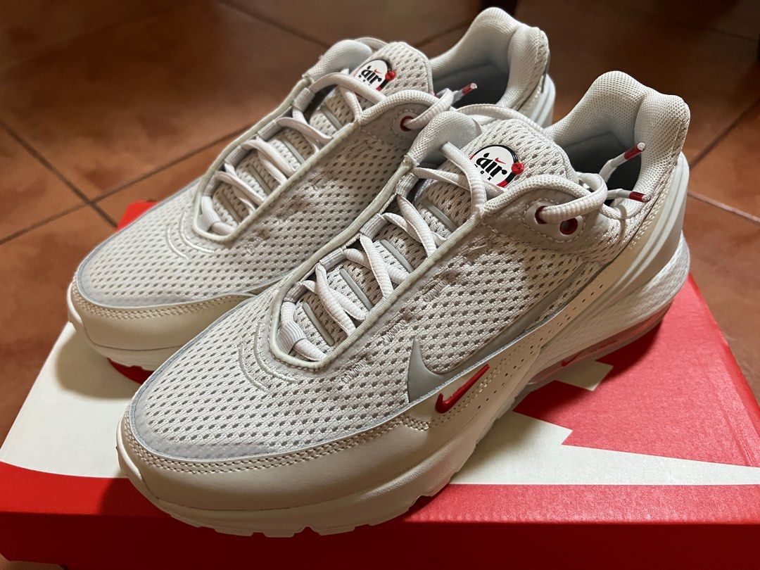Nike Air Max Pulse, Women's Fashion, Footwear, Sneakers on Carousell