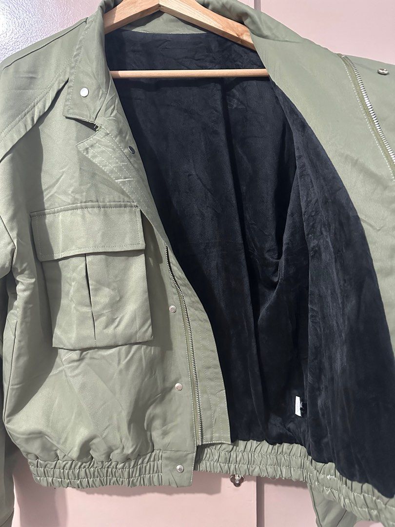 Oversized Army Green Winter Jacket / Bomber Jacket, Men's Fashion ...